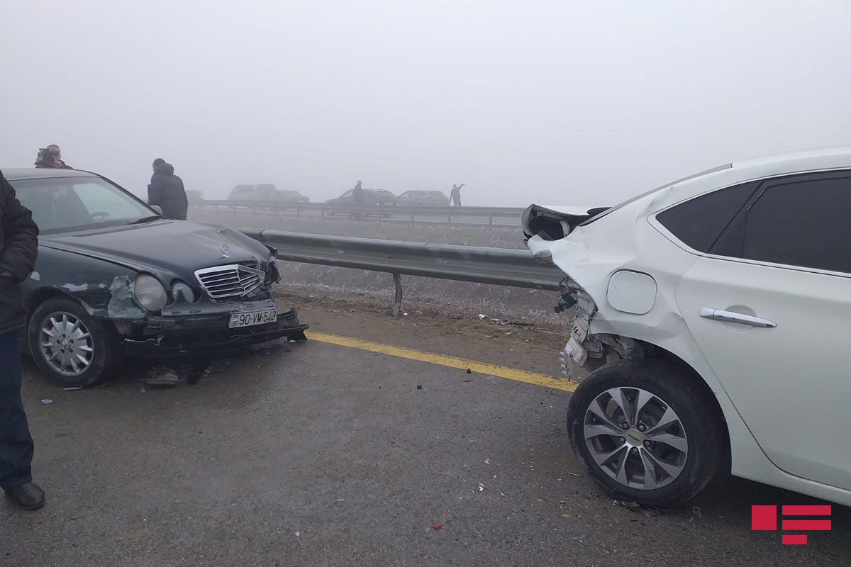 Chain collision involving about 40 cars claims one live, injures 15 in ...