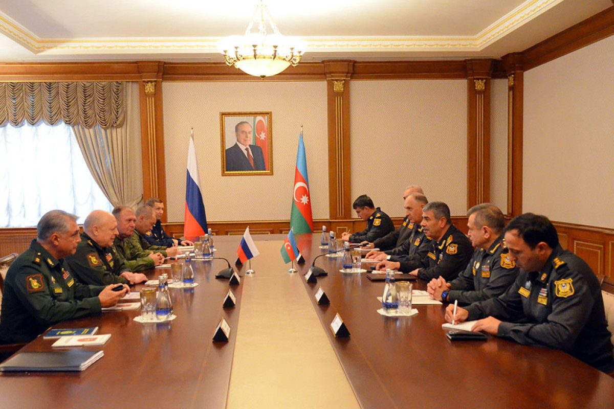 Commander of Russian Land Forces introduces new commander of Russian ...
