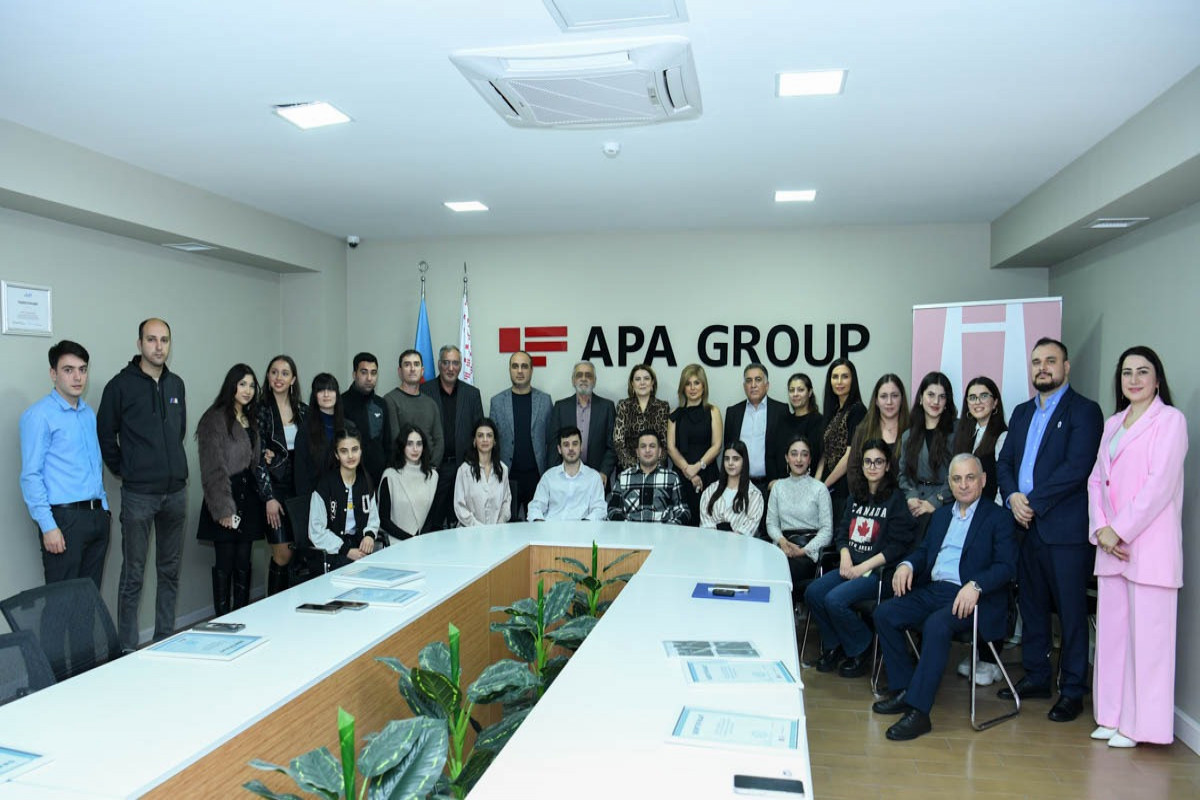 APA Journalism School presents certificates to its first graduates