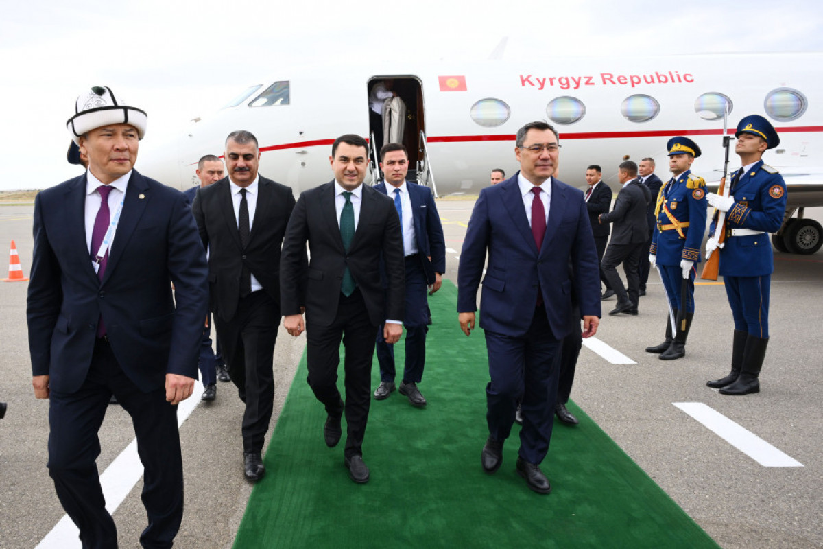 Kyrgyz President Sadyr Zhaparov arrives in Azerbaijan