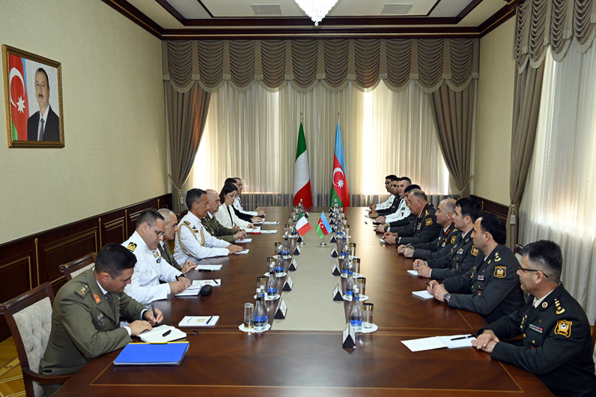 Chief of Defence of Italian Armed Forces pays a visit to Azerbaijan-VIDEO
