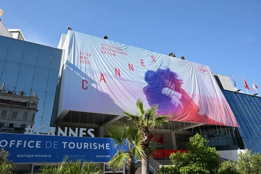 Power outage in S. France, Cannes Film Festival goes on as scheduled
