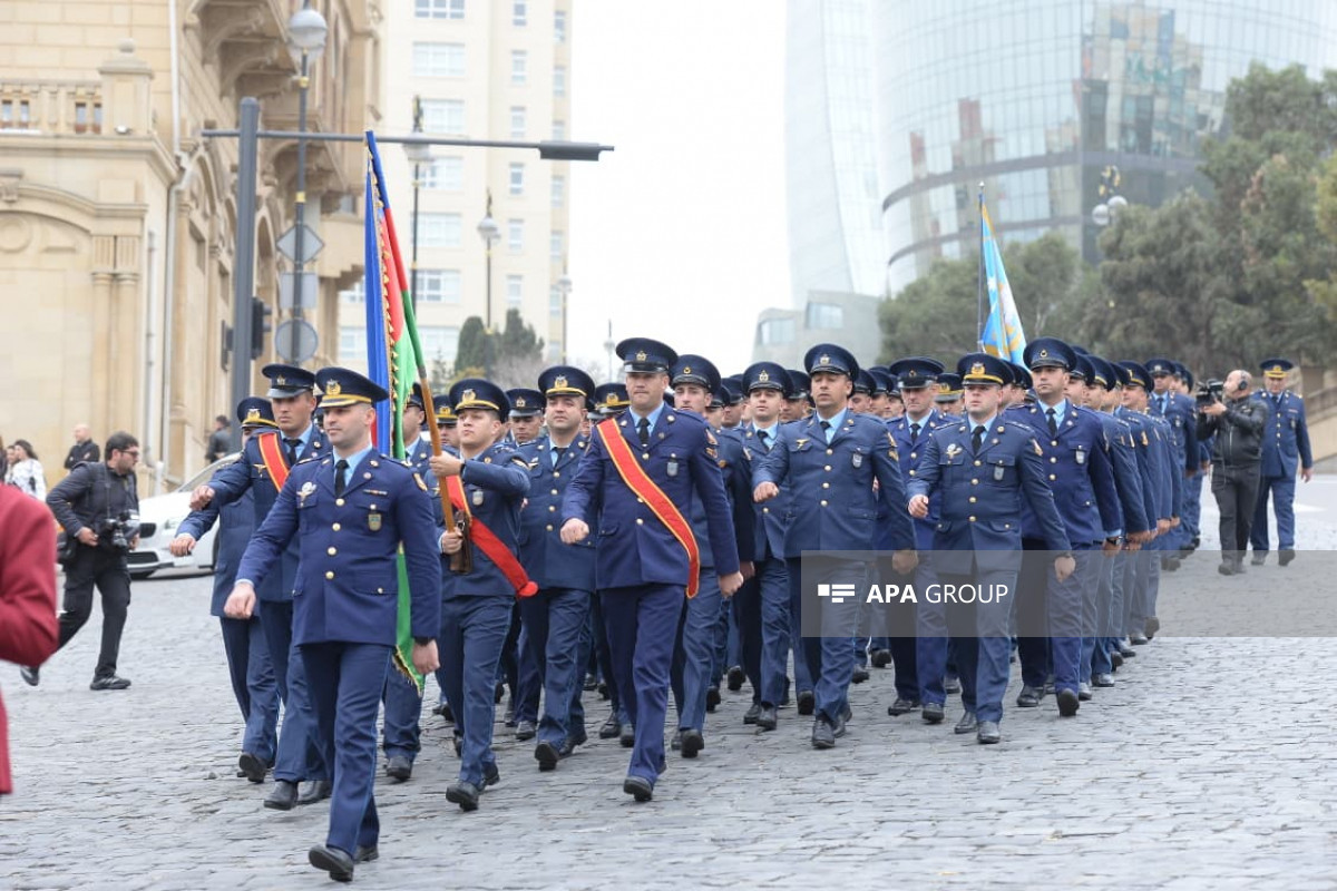 Military marches held in Baku to mark fifth anniversary of Victory Day ...
