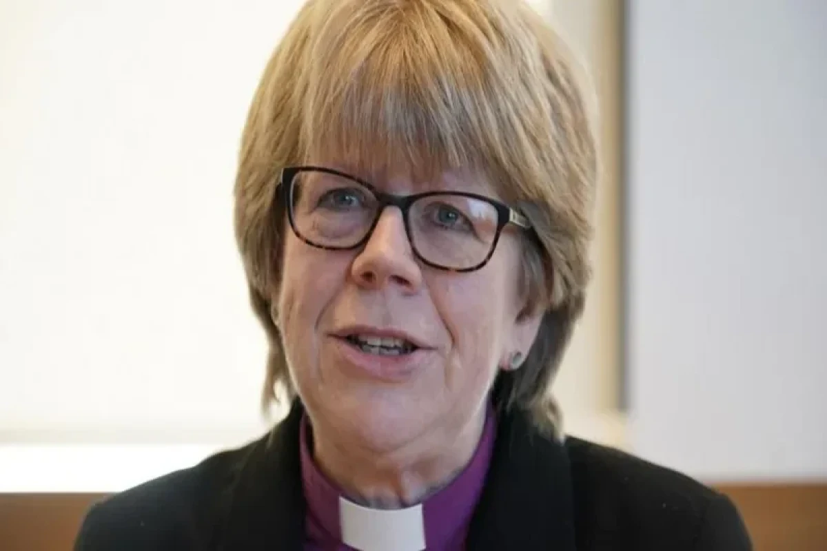Dame Sarah Mullally named first female Archbishop of Canterbury ...